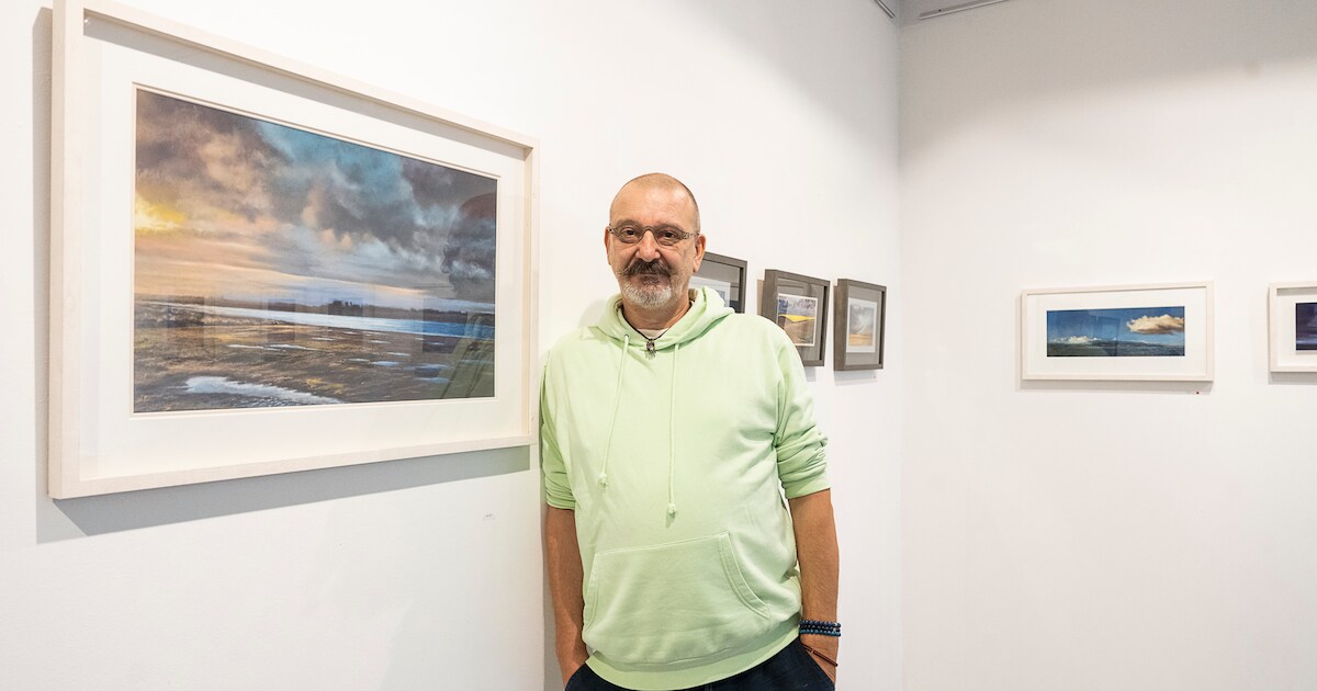 Jan De Zutter legt de tijd stil in zijn pastels: “Ik teken elke dag om ...