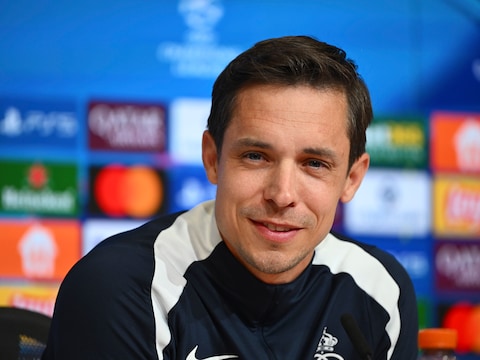 “Vincent Kompany is een inspiratie voor élke coach”: David Hubert staat ...