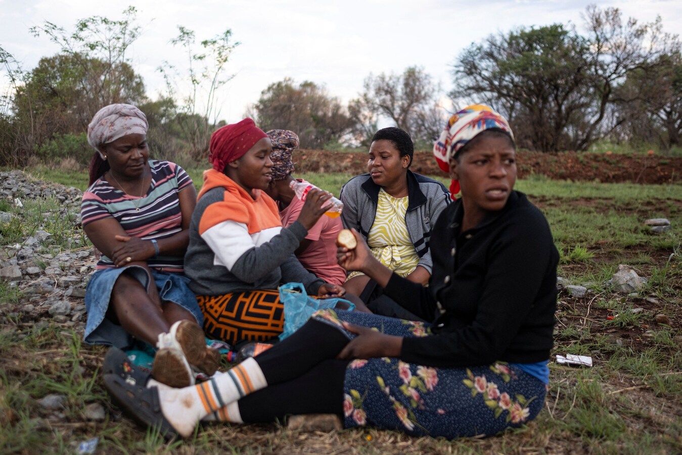 Ruim 4.000 illegale mijnwerkers weigeren in Zuid-Afrika uit verlaten ...