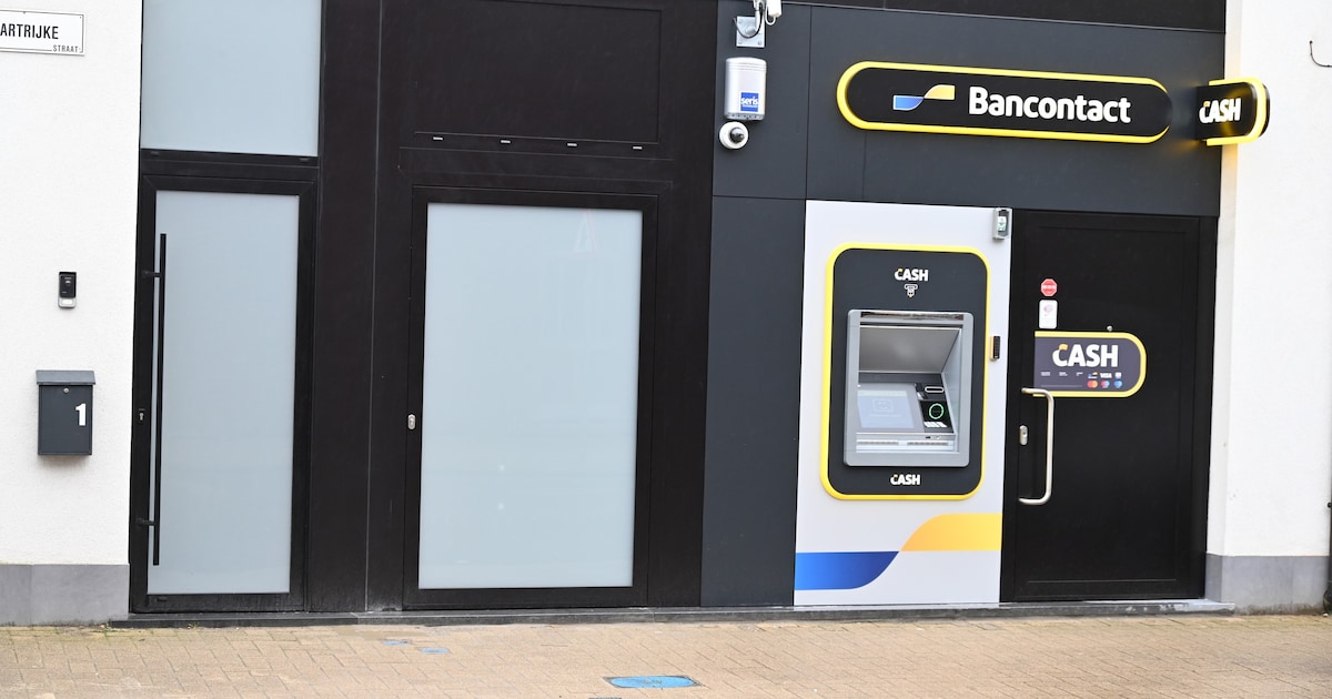 Eernegem heeft voortaan een CASH-punt in het centrum | Ichtegem | HLN.be