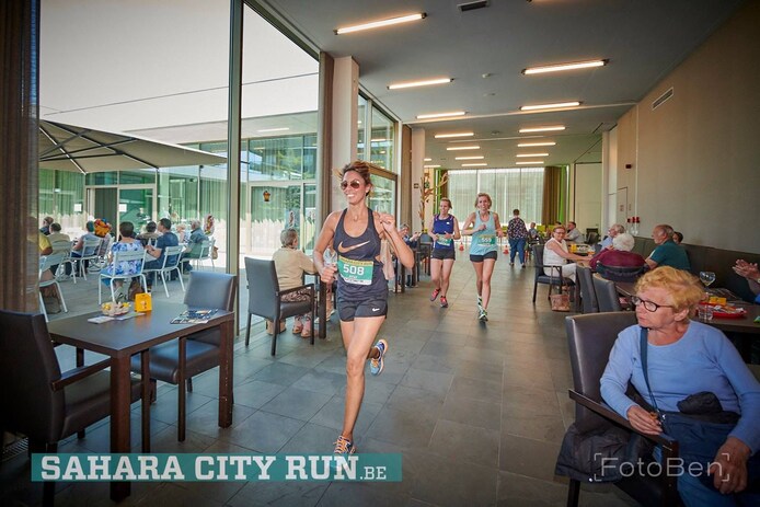 Langs een rusthuis, Café De Kroon of de uitkijktoren: Sahara City Run trekt volgende week ...