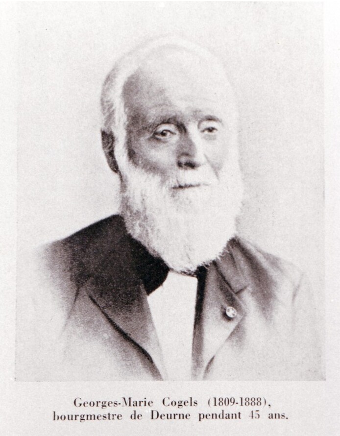 REEKS. 100 jaar Rivierenhof. Engelse tuinen in Deurne: paters en ...