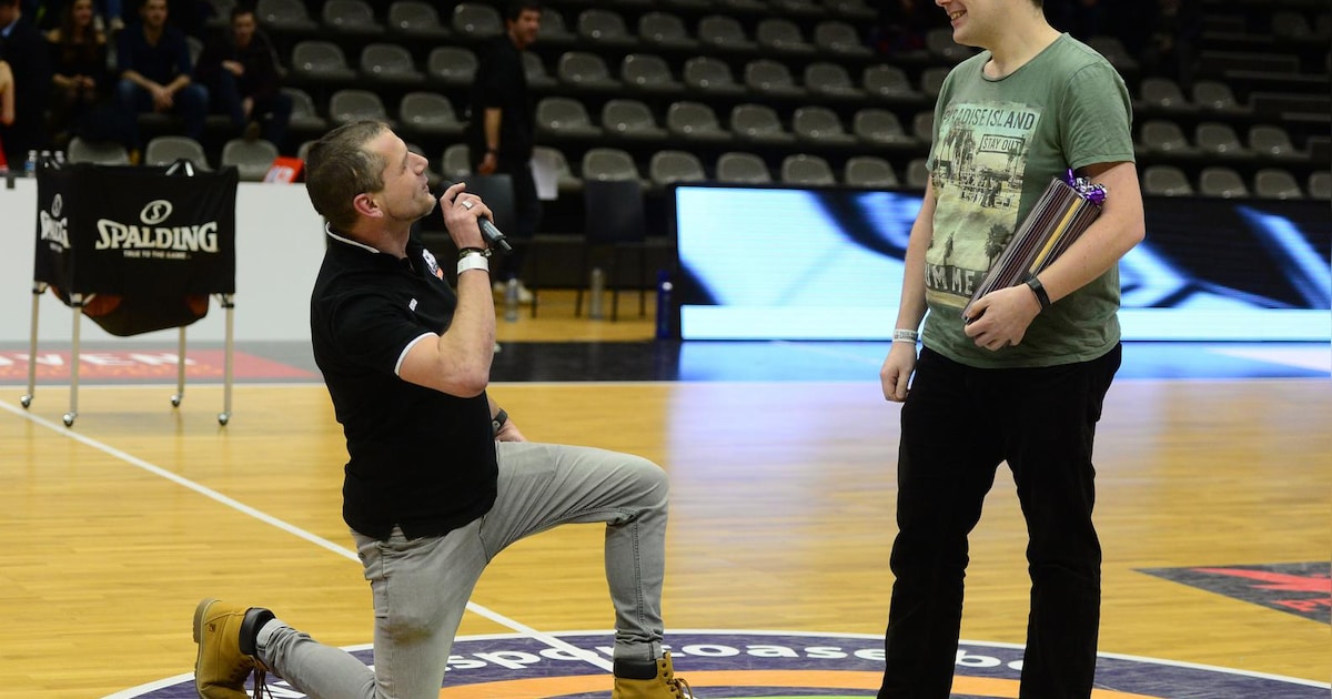 En plots... komt er derde ring op het basketbalveld | Leuven | HLN.be