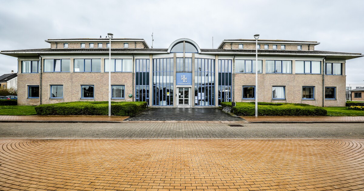 Bredene neemt drastische beslissing en zet ‘clusterdirecteurs’ al aan ...