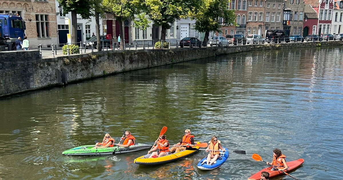Jongsocialisten voeren actie op de Brugse reien: “Er zijn teveel regeltjes op ons water ...