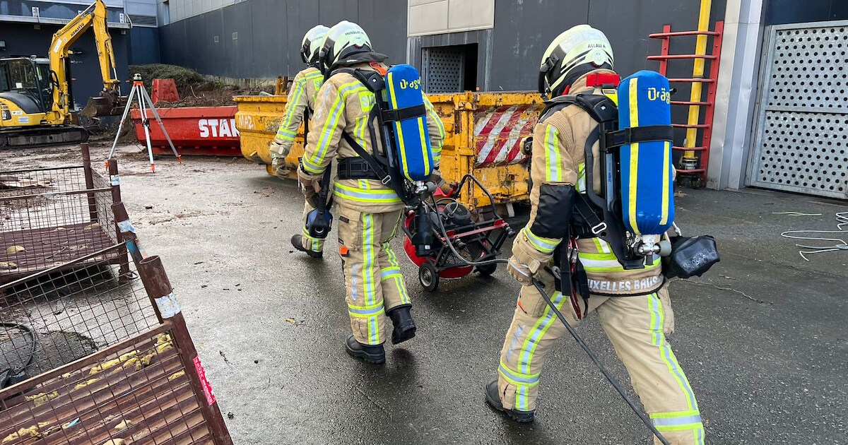 Brandweer komt tussen voor gaslek op bedrijfsterrein | Brussel | HLN.be