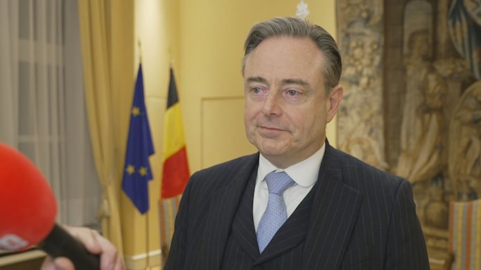 “Het zal geen wandeling door het park zijn”: De Wever (N-VA) geeft ...