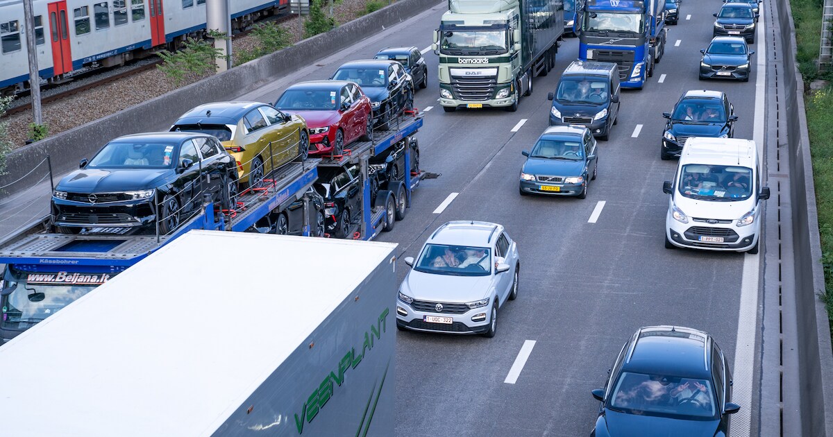 Uur file op Antwerpse Ring richting Gent door defect voertuig ter ...