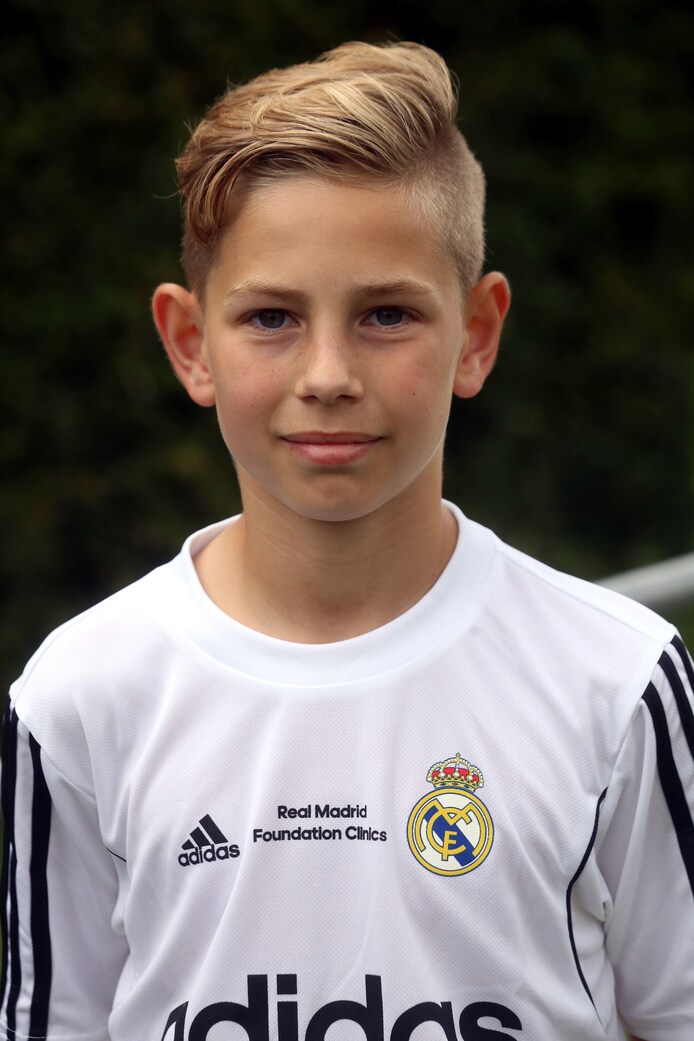 Lenn (12) voetbalt op Real Madrid-kamp | Wevelgem | hln.be