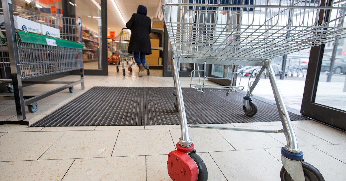 Langs ingang met volle winkelkar naar buiten? Niet meer in deze Lidl ...