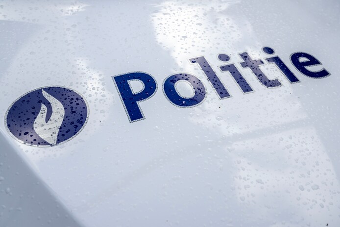 Politie waarschuwt voor nieuwe vorm van oplichting waarbij beller zich uitgeeft als medewerker ...