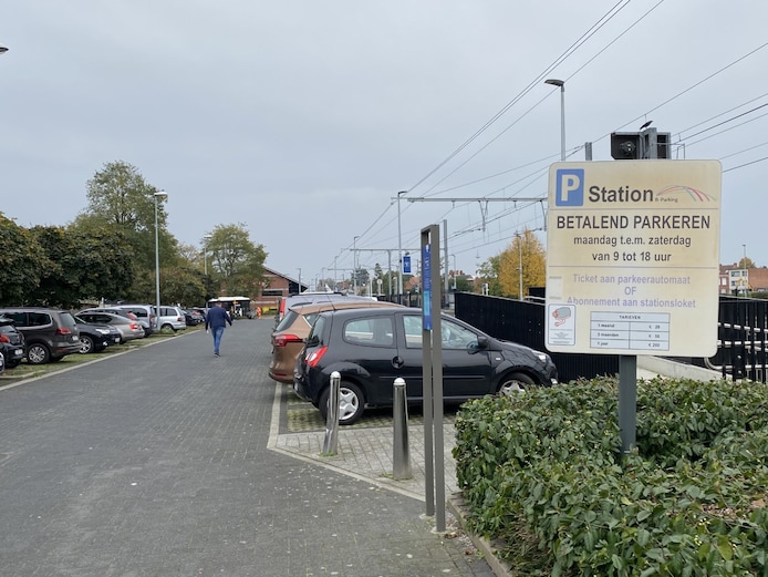 Stationsparking was lange tijd gratis... maar niemand die het wist ...