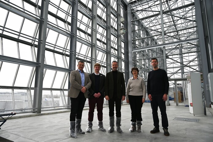 Agrotopia krijgt innovatieve installatie voor onderzoek naar verticaal ...