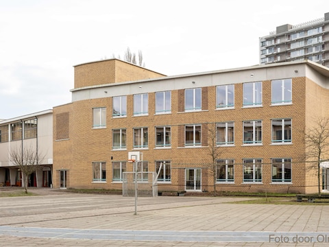 Leerling (17) slaat lerares neer in Antwerpse school na discussie over ...