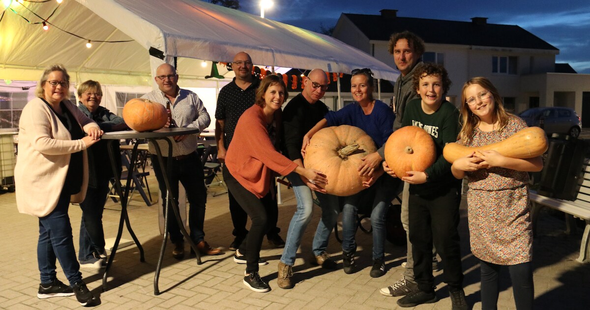 Bianca heeft grootste pompoen van de wijk: “Pompoen van 32 kilogram ...