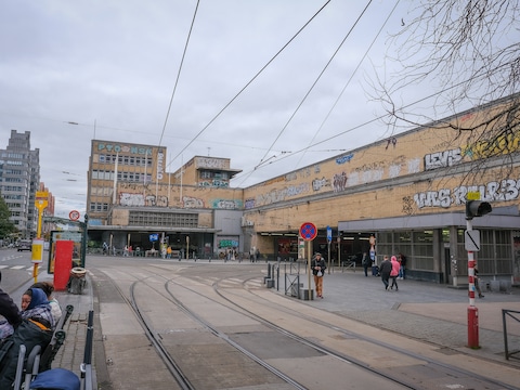Omgeving Zuidstation moet veranderen van doorgangsplek naar ...