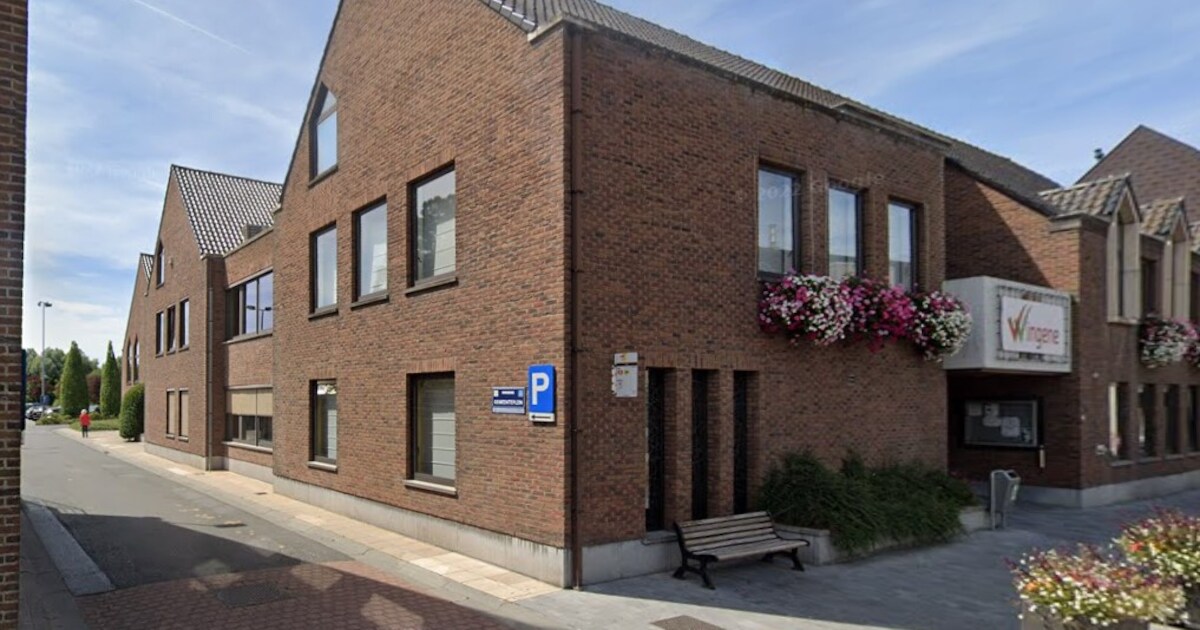 Hinder door werken aan zijgevel gemeentehuis | Wingene | HLN.be