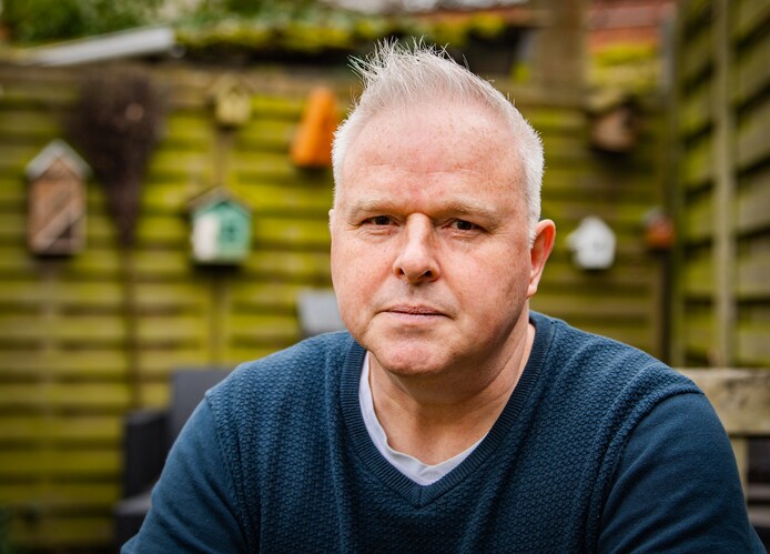 Acteur en raadslid Mark Tijsmans protesteert tegen eigen partij en ...