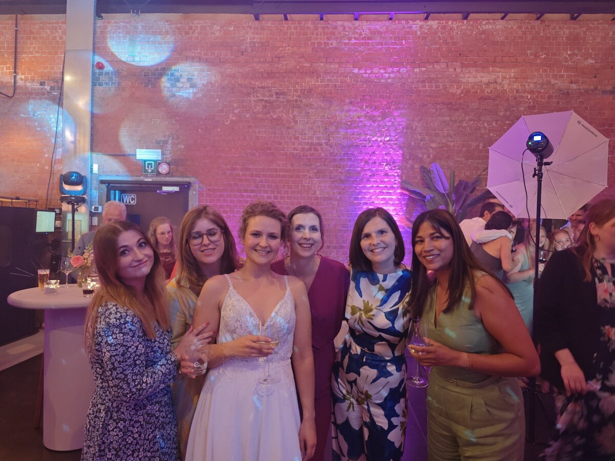 EXCLUSIEF. Onze vrouw was op het feest van Jorina & Jidse: “Om het ...