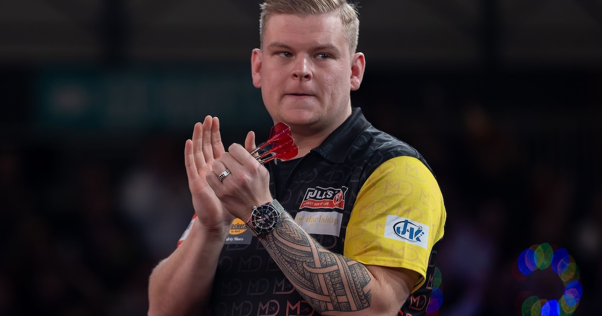 “Hen de mond gesnoerd”: Mike De Decker getuigt eerlijk over moeilijke maanden met veel online ...