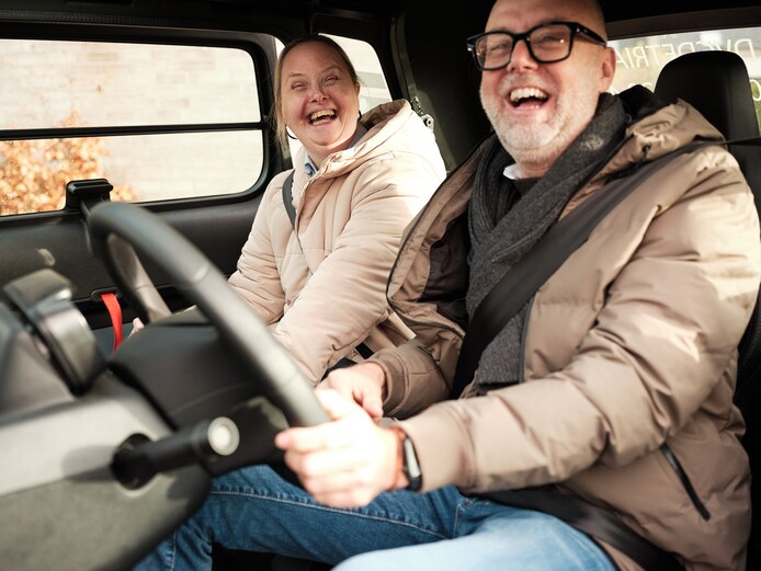 Deze Vlamingen zijn fier op hun brommobiel: “Ik heb ook een SUV, maar ...