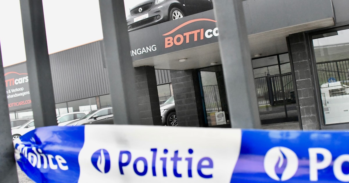 Na zware brand: site van Botti Cars in Heule verboden terrein omwille ...