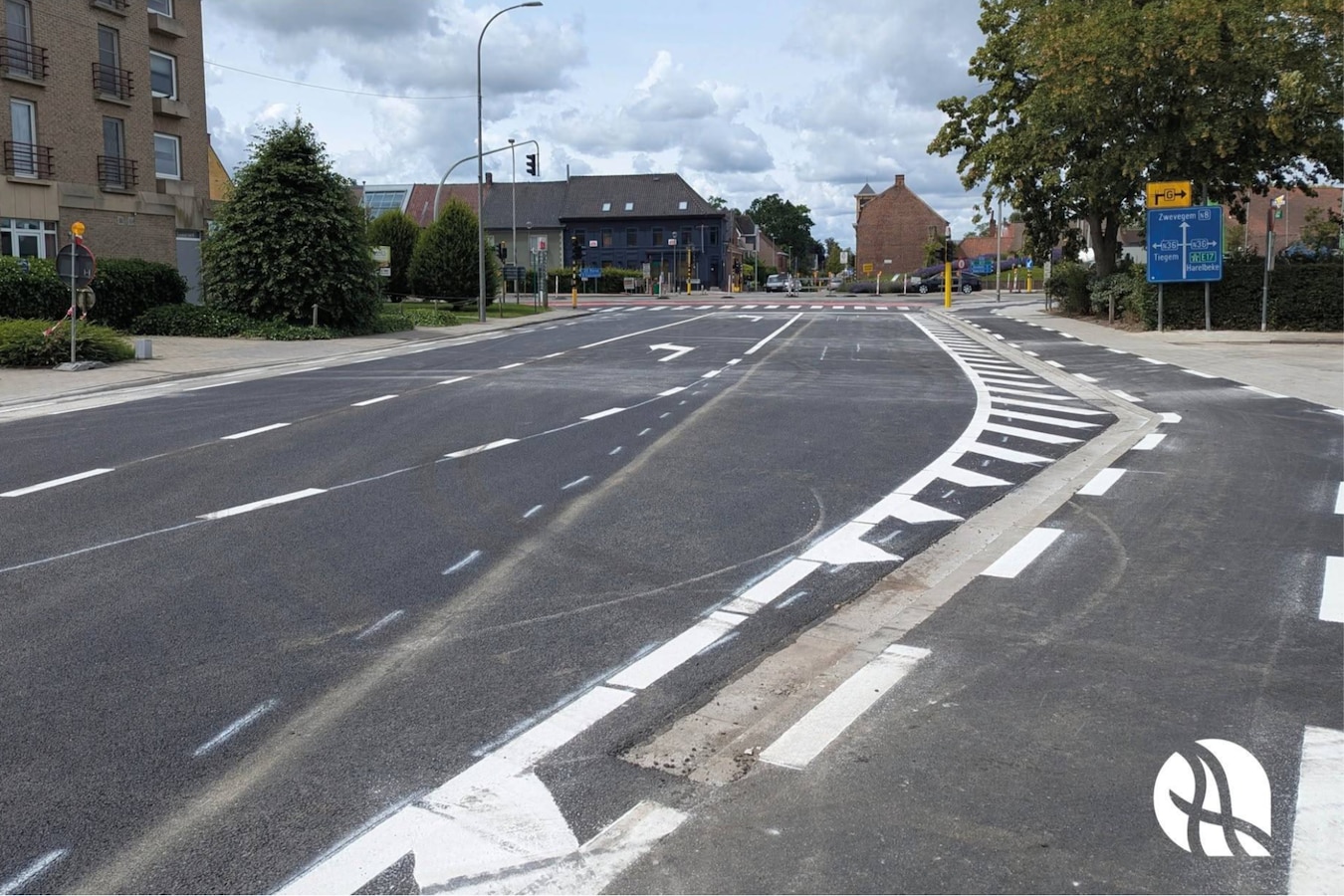 Kruispunt Oudenaardestraat-N36 weer open na ingrepen voor fietsers ...