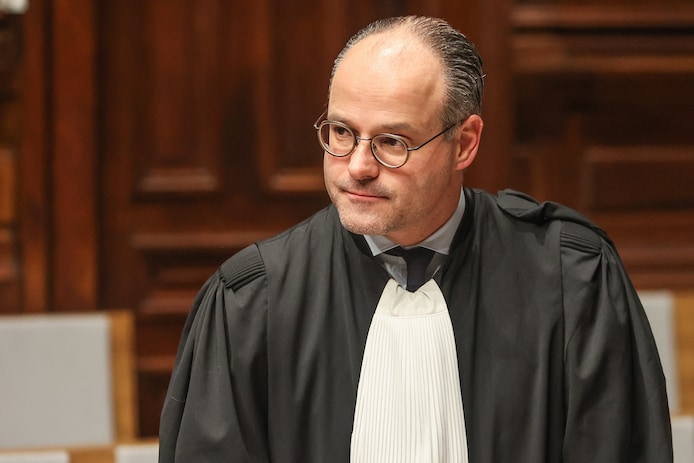 Chantage over seks- en gokfilmpjes: dossier Radja Nainggolan krijgt ...