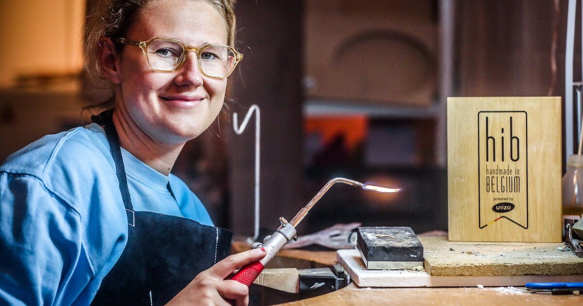 Goudsmid Haïke (27) krijgt Unizo-label voor haar bijzondere juwelen ...