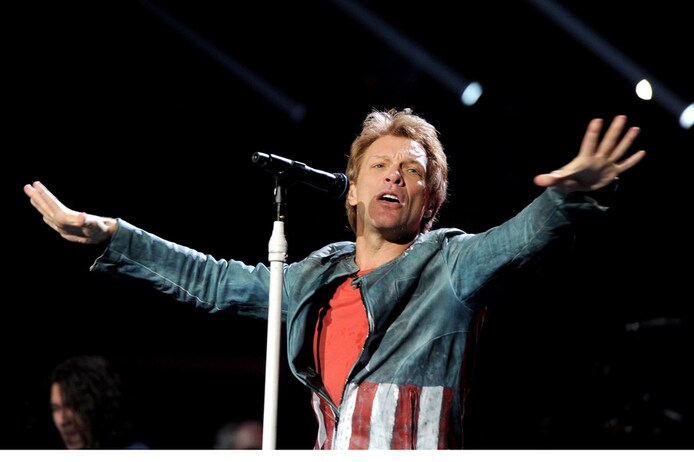 Jon Bon Jovi bezorgt bruidje dag van haar leven | Celebrities | hln.be
