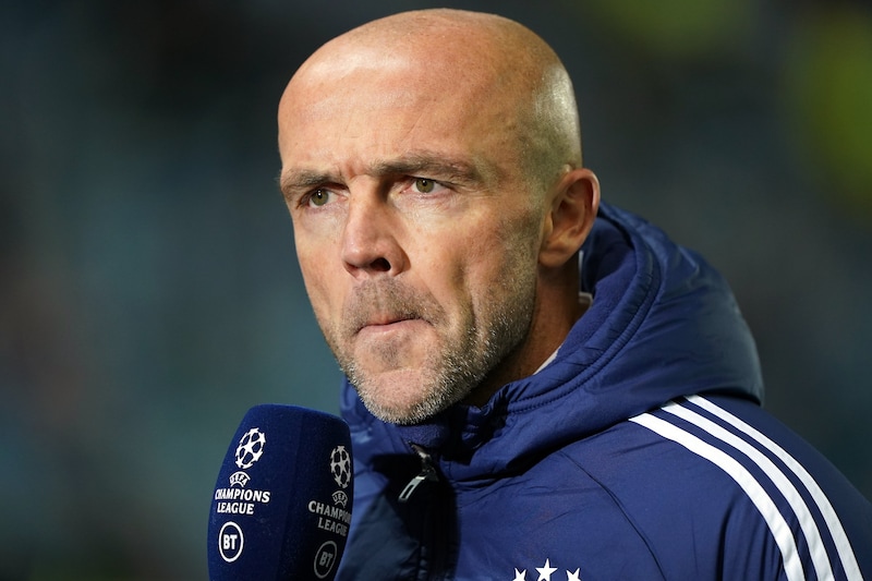 Enkel deal met Saoedische club ontbreekt nog: Alfred Schreuder wil ...