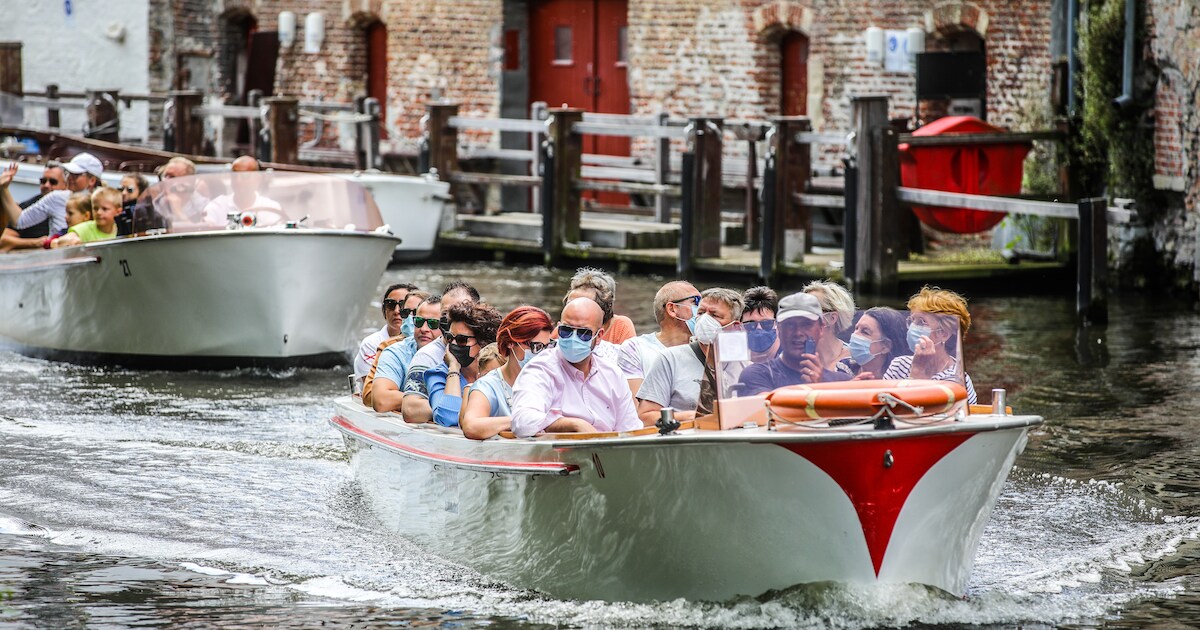 Net geen half miljoen passagiers voor Brugse toeristenbootjes: “Al ...