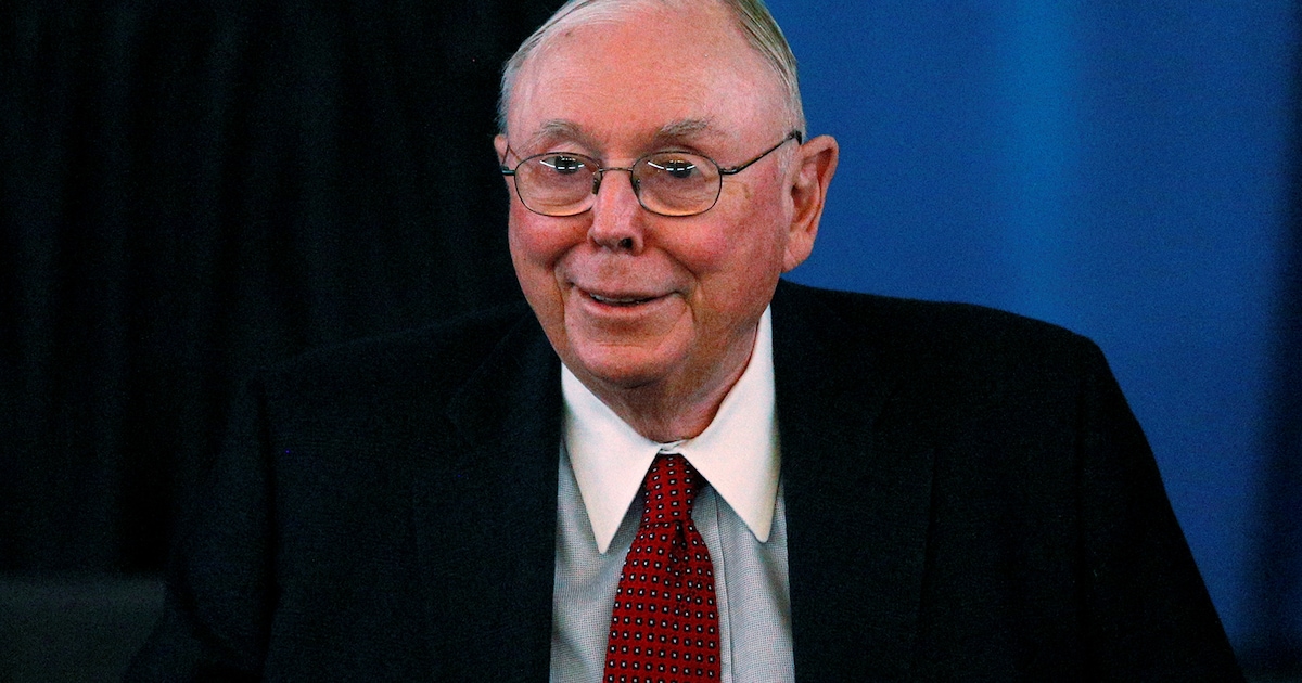 Charlie Munger (99), rechterhand van beursgoeroe Warren Buffett ...