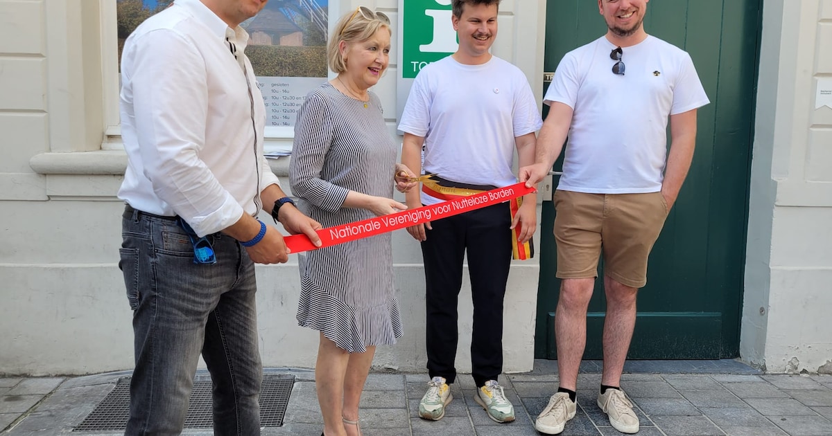 Geel opent nieuwe Nutteloze Borden Wandeling | Geel | HLN.be