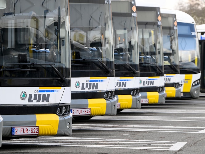 Zanger en acteur Christof Chapsis (34), die rollen vertolkte in ...