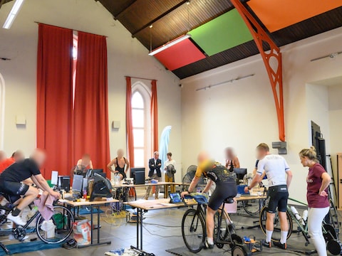 Gedetineerden rijden koers op wielen voor Kinderkankerfonds: “Maanden ...