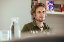 “We verliezen de laatste tijd te veel iconen”: televisiemaker Tim Van ...