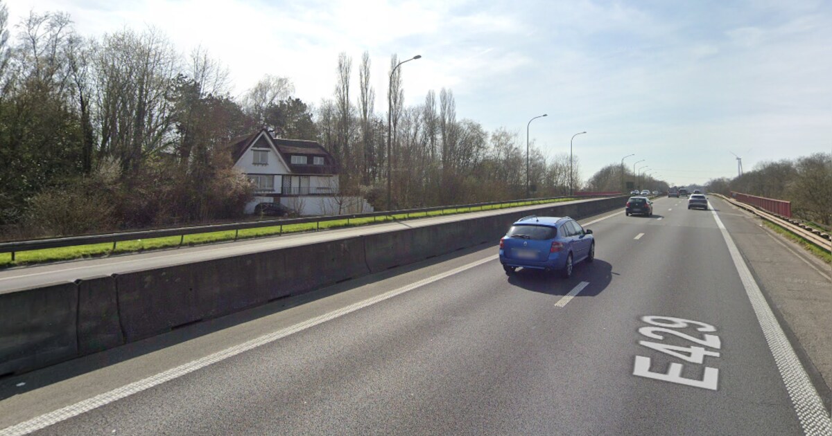Rioleringswerken op A8 zorgen voor beperkte hinder | Halle | HLN.be