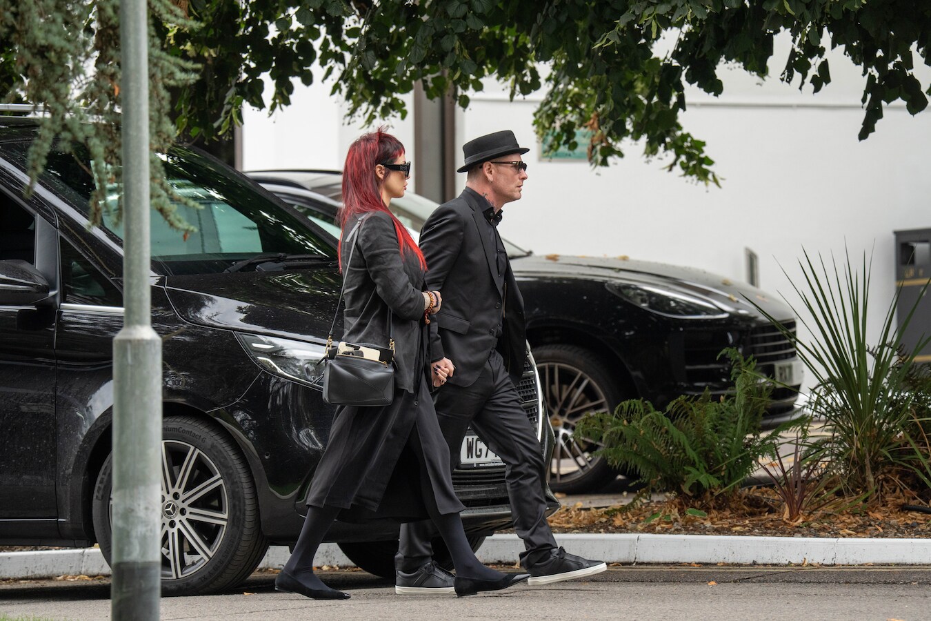 IN BEELD. Rock royalty kwam samen voor begrafenis Ozzy Osbourne | Foto ...