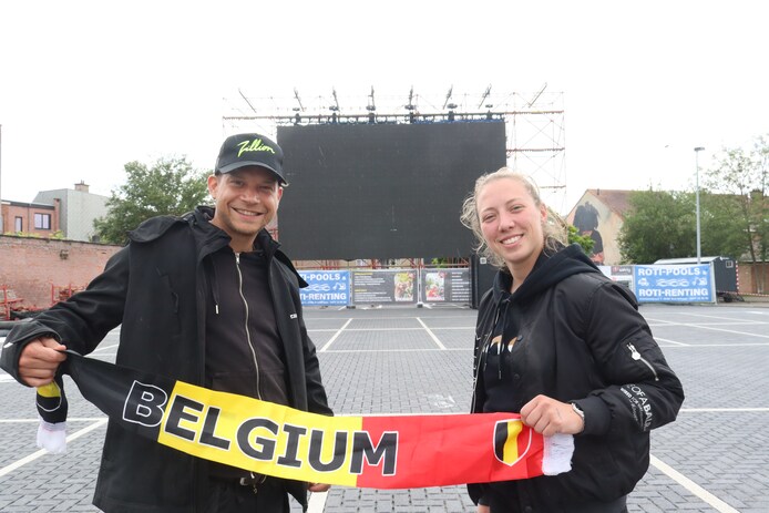 KIJK. Heymanplein bijna klaar voor EK-dorp: “Eén van grootste schermen ...