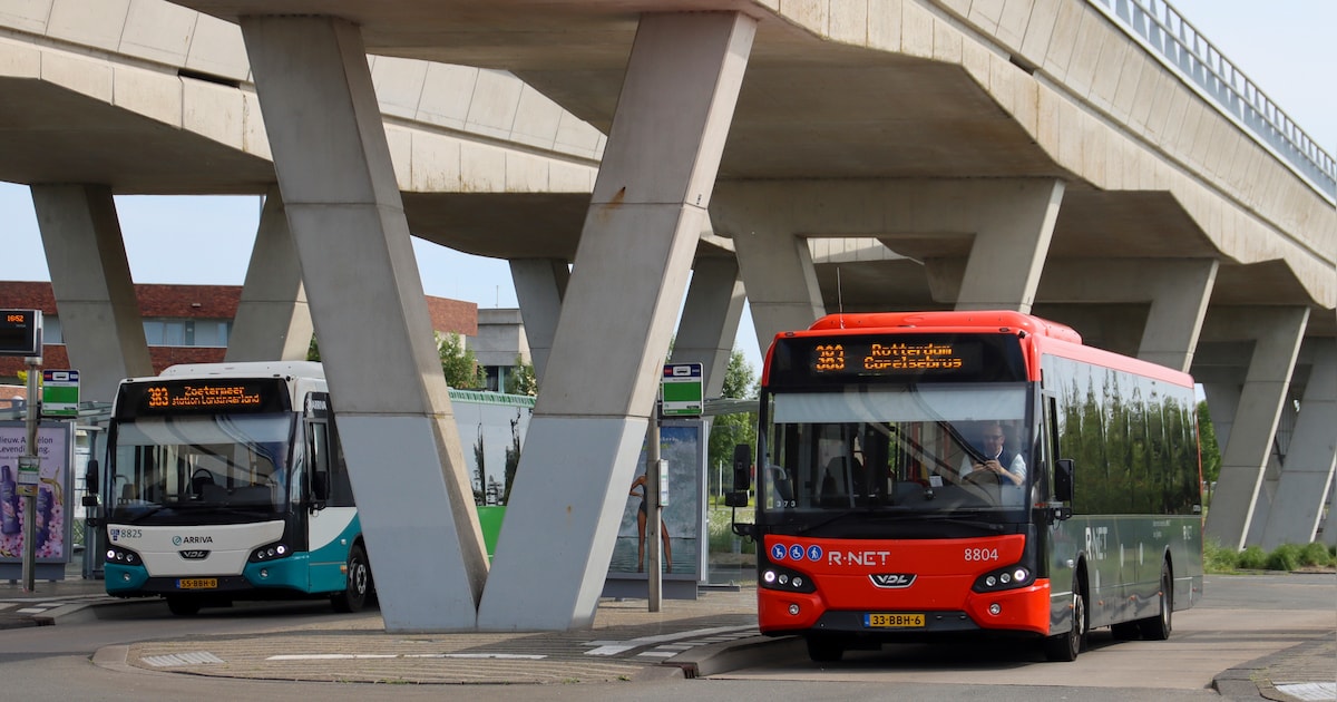 Eerste zelfrijdende bus in Nederland op de openbare weg | Nieuws | HLN.be