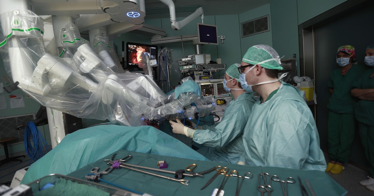 Al 50 succesvolle robotoperaties in ZOL | Regio | HLN.be