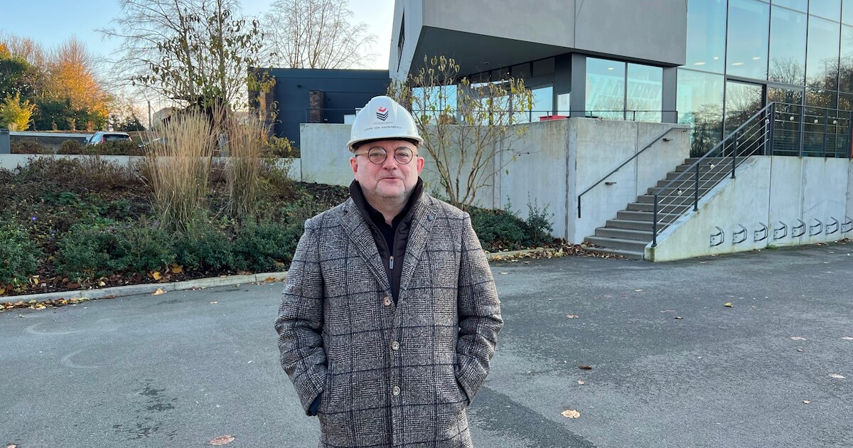 Johan Van Vaerenbergh krijgt titel van ere-schepen | Erpe-Mere | HLN.be