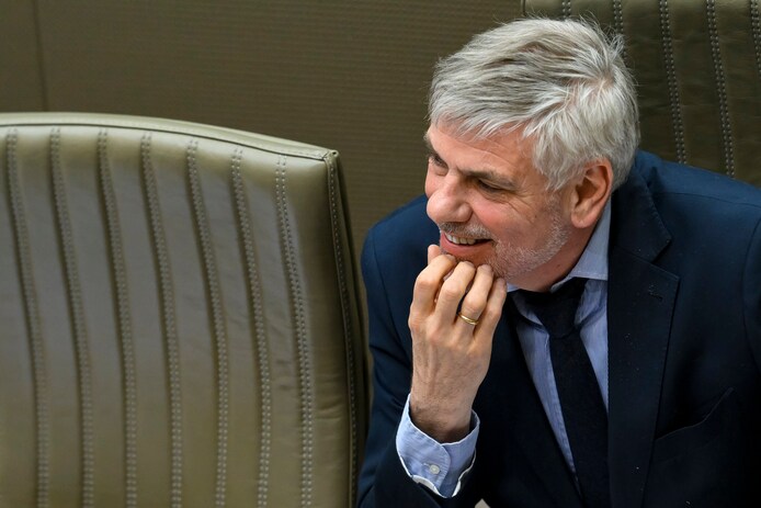 Filip Dewinter (Vlaams Belang) neemt vandaag eed af van Vlaamse Parlementsleden | Verkiezingen ...