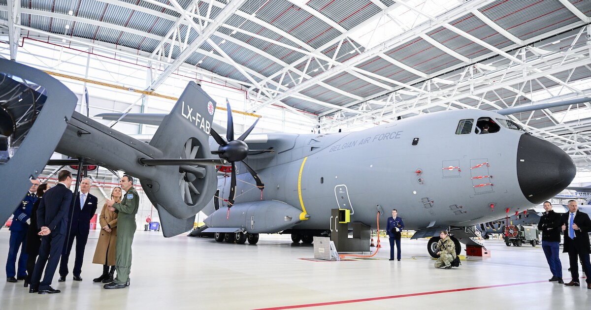 Een ritje met de ontmijningsrobot of de nieuwe A400M bekijken ...