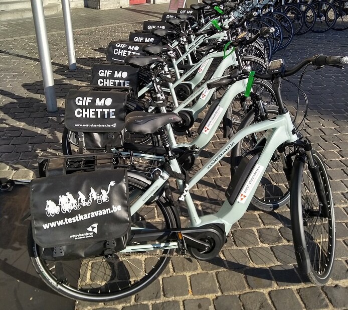 Personeel stad en OCMW Roeselare testen duurzame vervoersmiddelen ...
