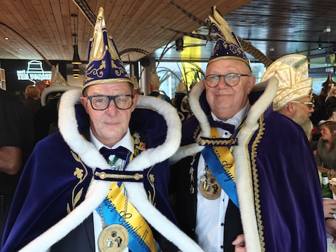 Gilde van Peer Stoet promoveert Prins Gunther II tot Keizer: “Jammer ...
