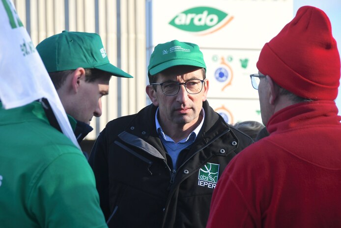Na nieuwe blokkade door boze boeren: Ardo is bereid hogere jaarprijzen ...