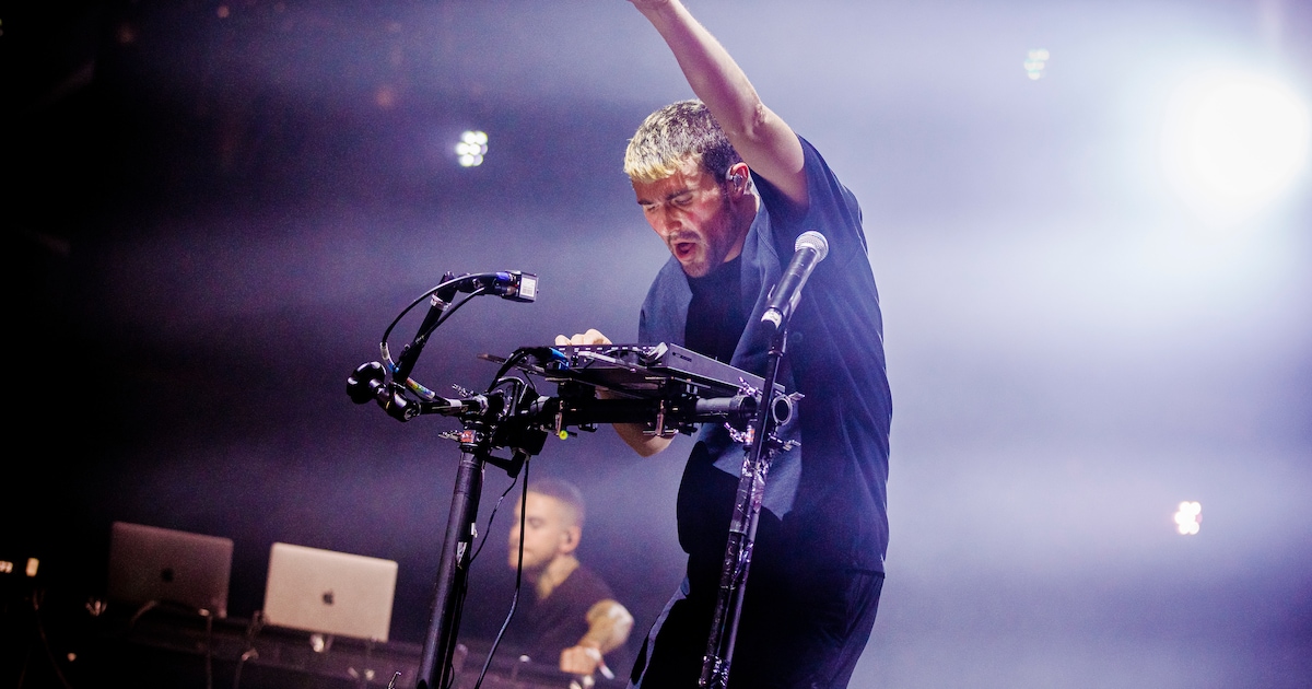 Fred Again houdt vrijdag totaal onverwacht rave in Brussel | Showbizz ...