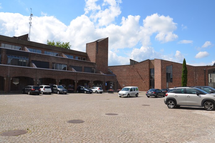 Ninove neemt extra maatregelen op verkiezingsdag: binnenplein stadhuis ...